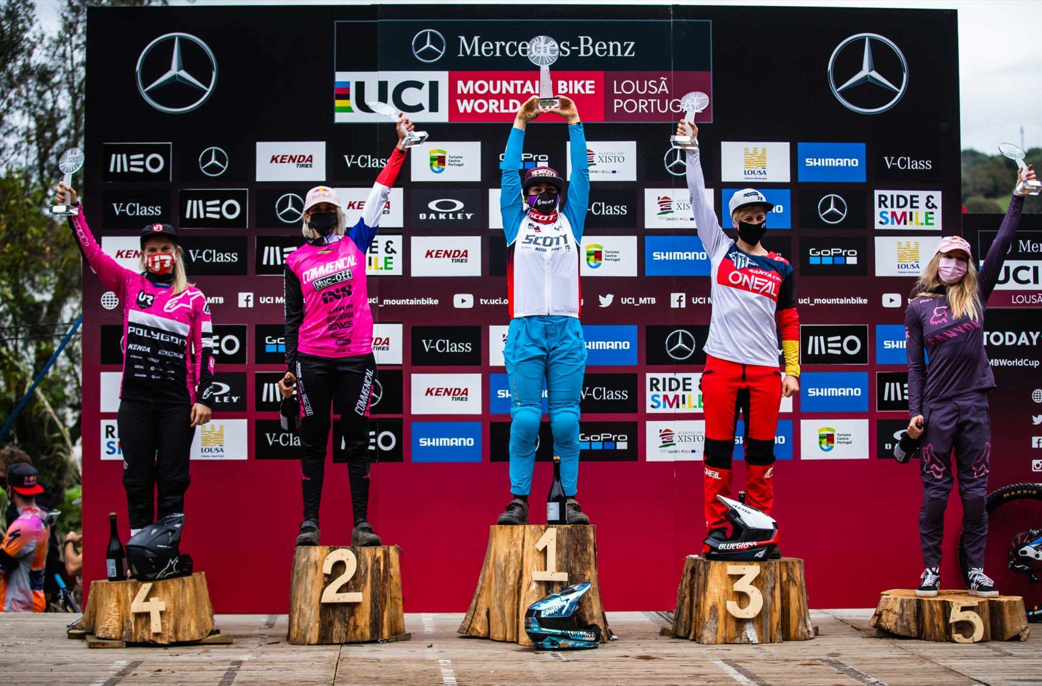 The Best of the UCI World Cup Downhill 2020 | Bluegrass