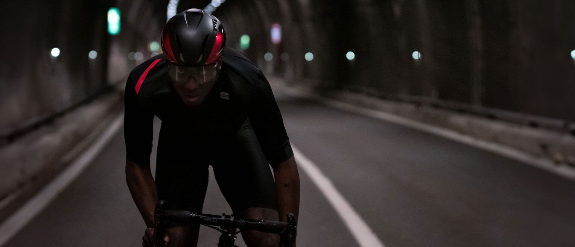 Manta Mips Aero Road Cycling Helmet | MET Helmets
