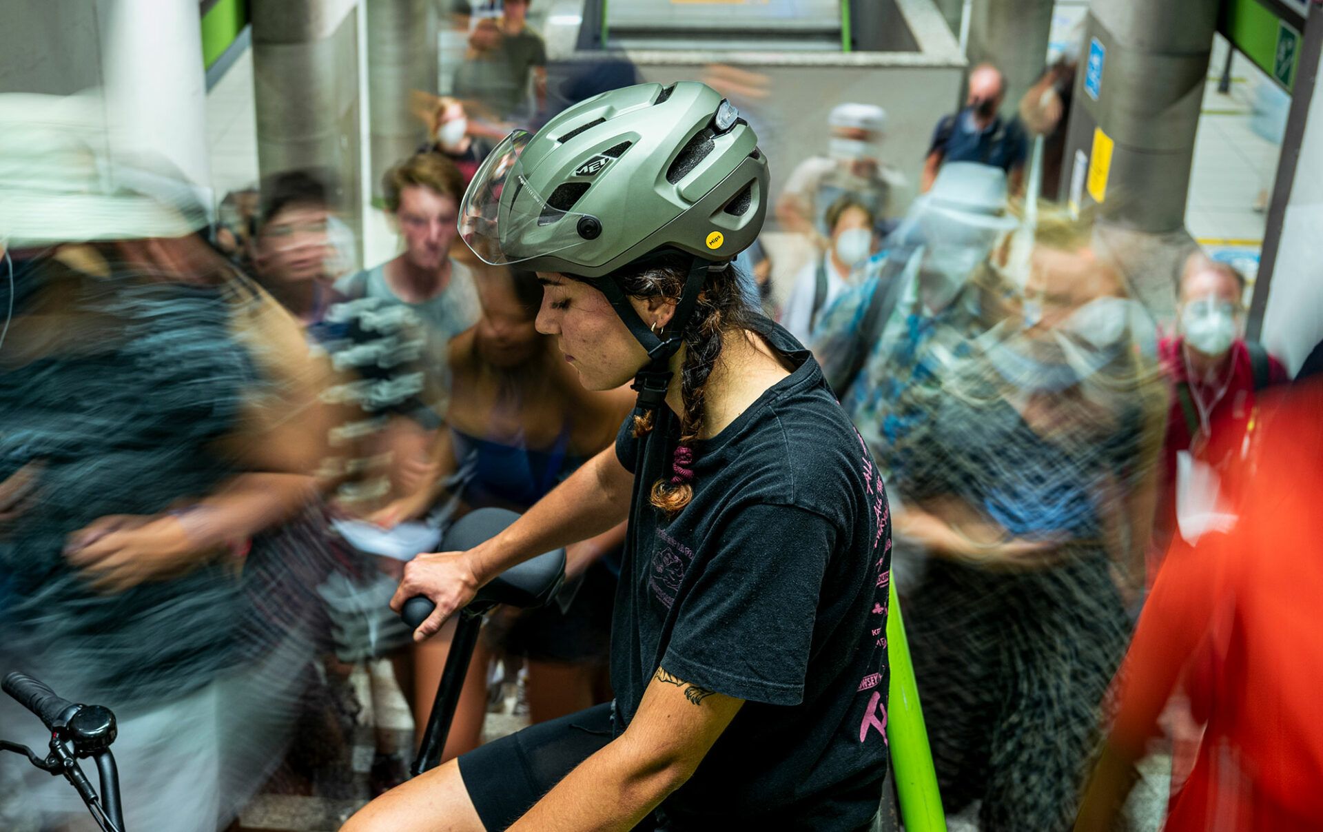 Intercity Mips E-Bike Urban Helmet | MET Helmets