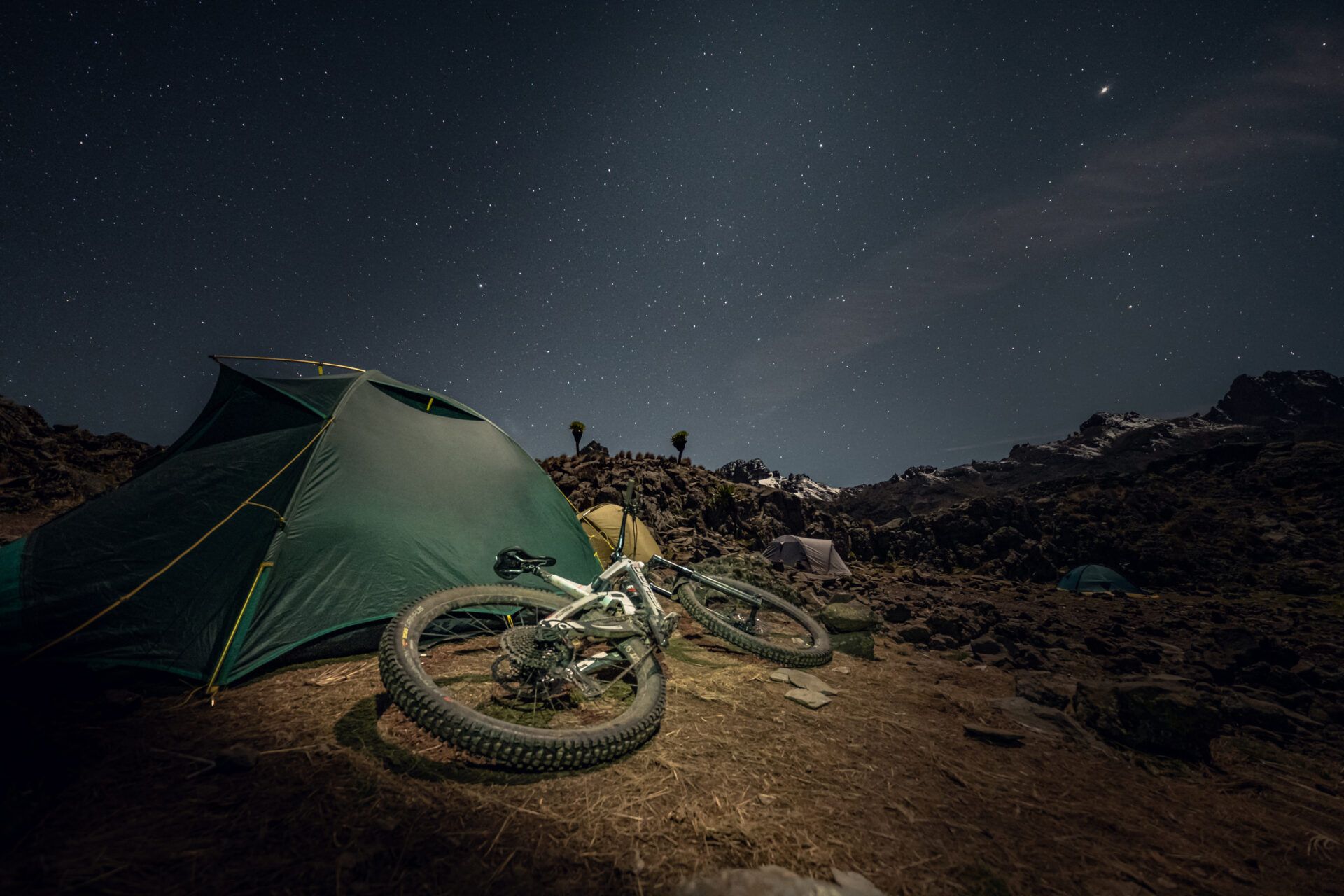 Cédric Tassan discovering Mount Kenya | MET Helmets