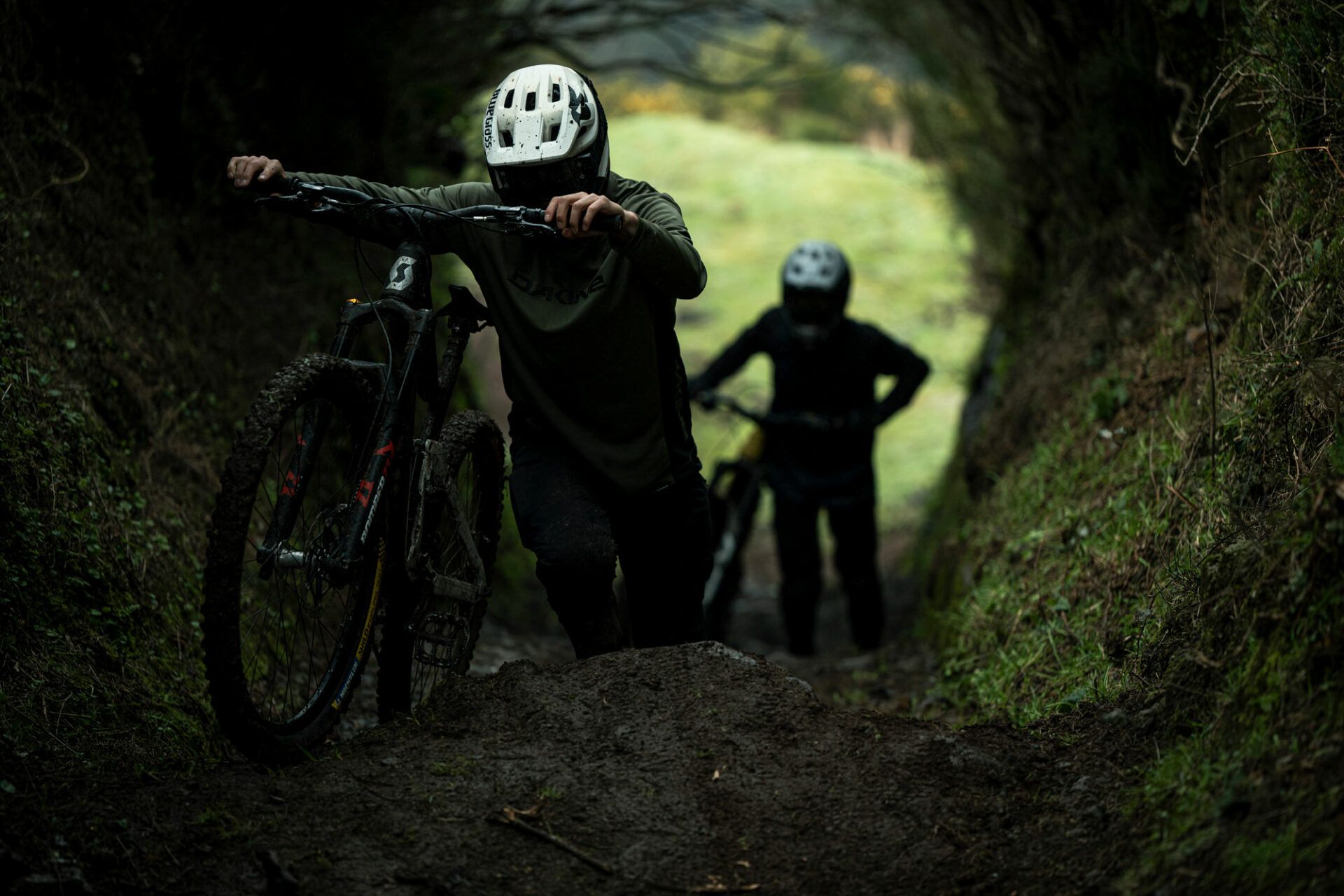 Introducing Vanguard Enduro Full Face Helmet | Bluegrass