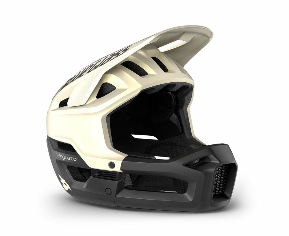 Vanguard Core MTB Helmet for Enduro, Trail and E-MTB | Bluegrass