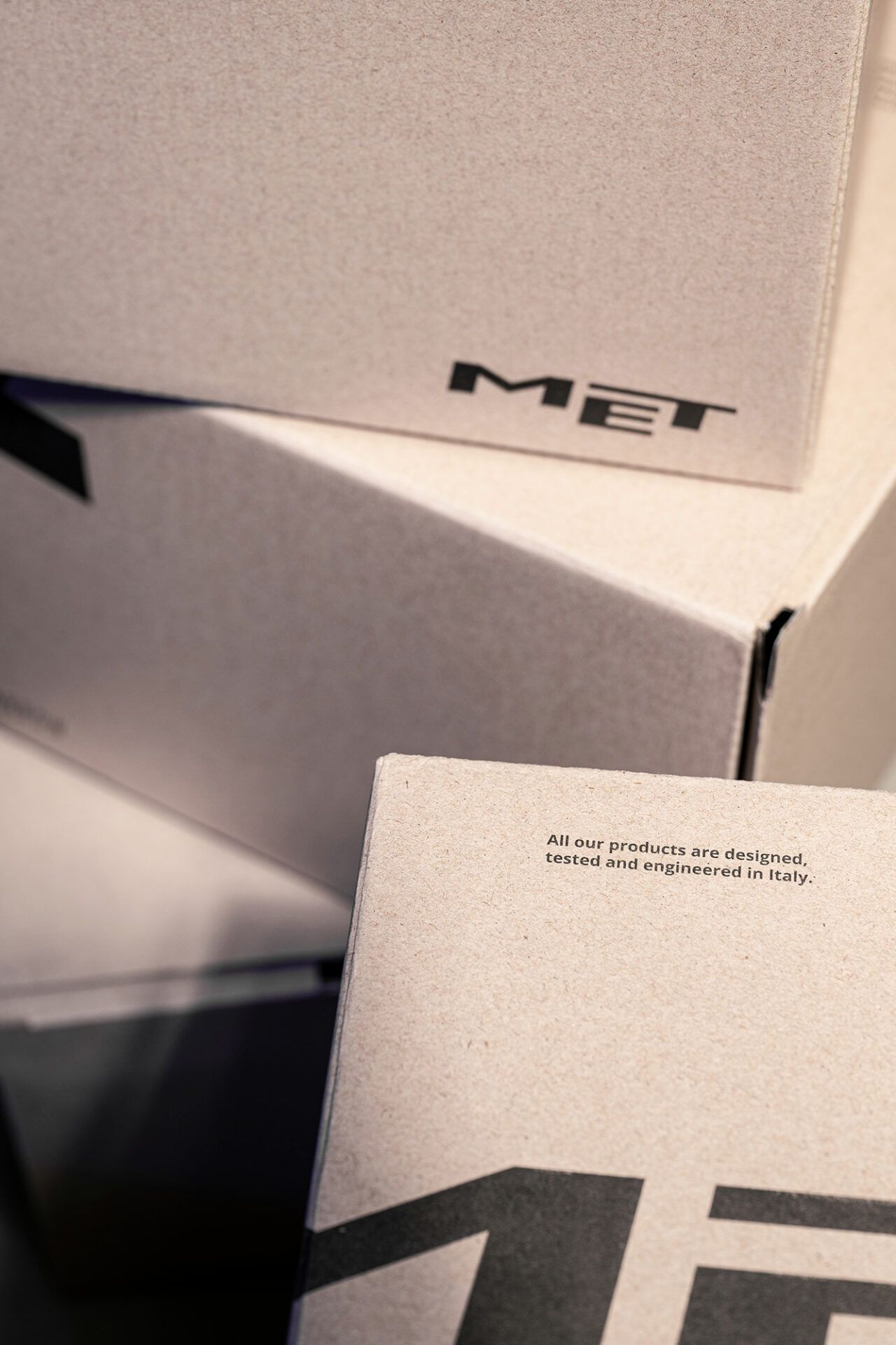 Reduced size, reduced consumption | MET Helmets