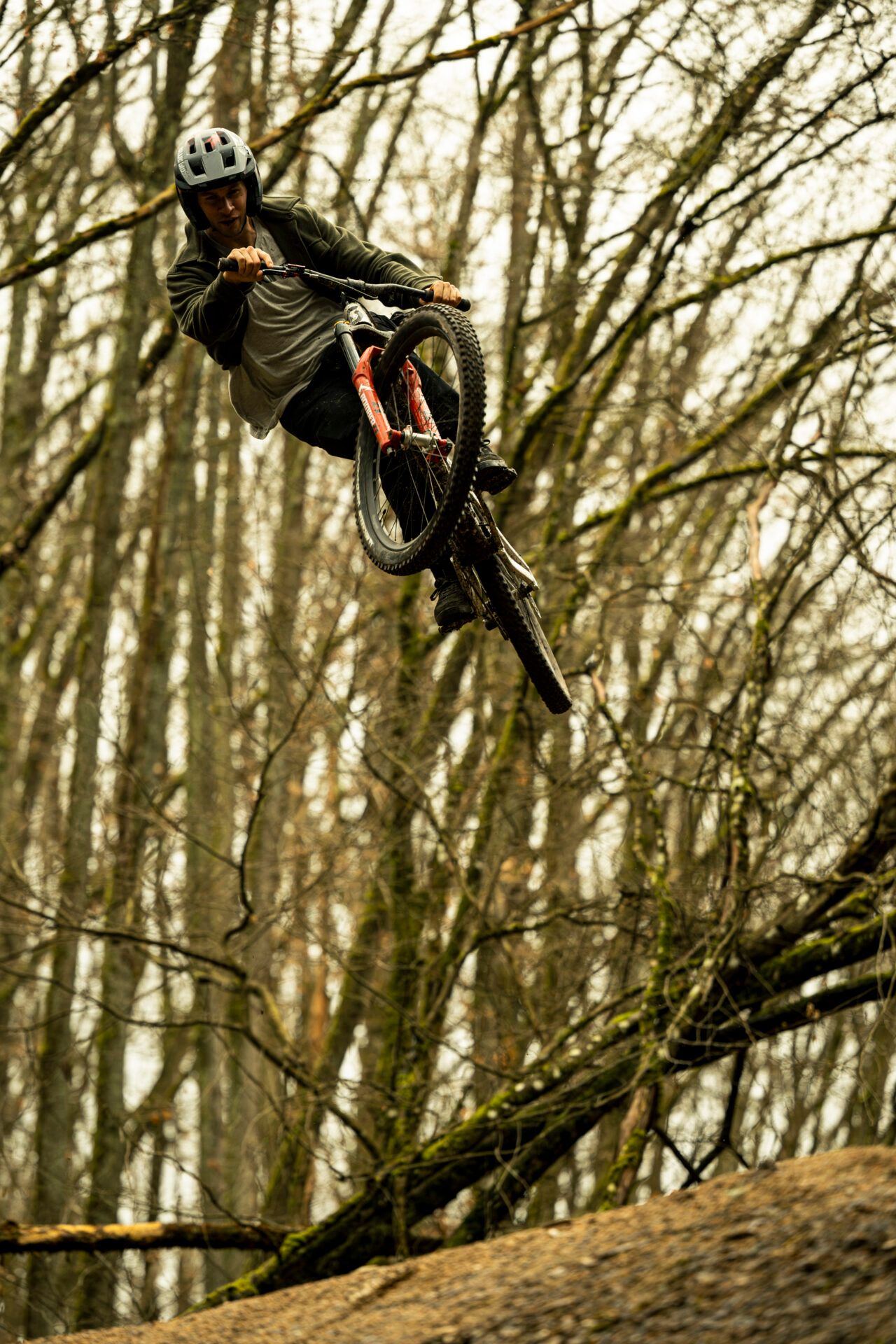 INTRODUCING JETRO | MET Helmets