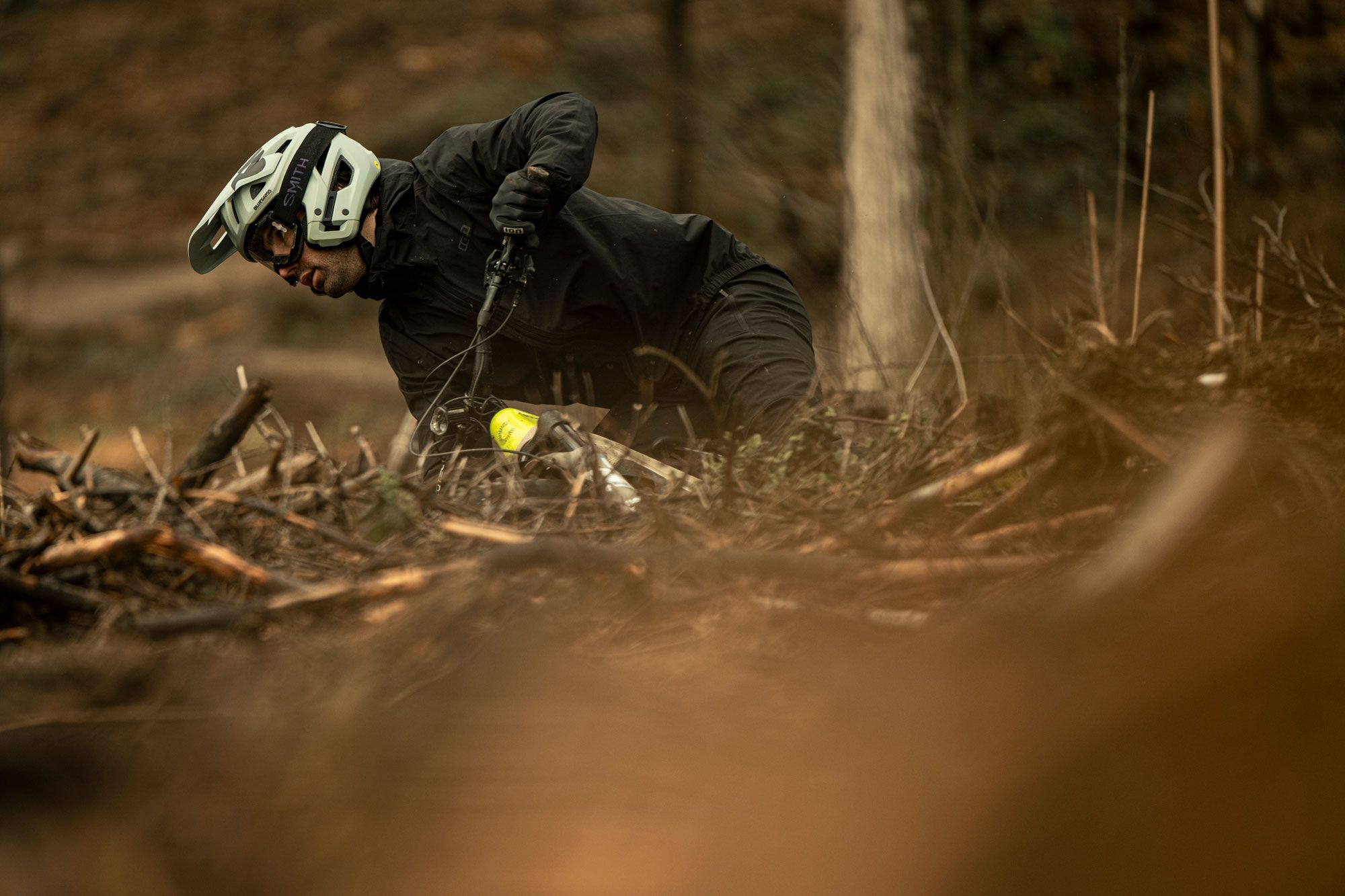 INTRODUCING JETRO | MET Helmets