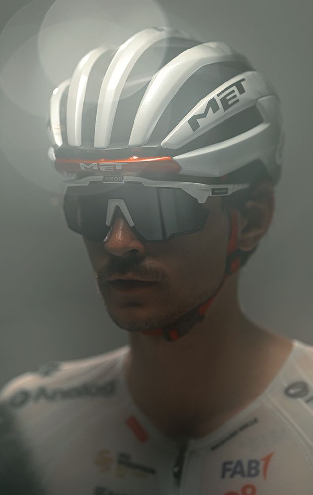 Discover the all-new MET Trenta 3K Carbon | MET Helmets